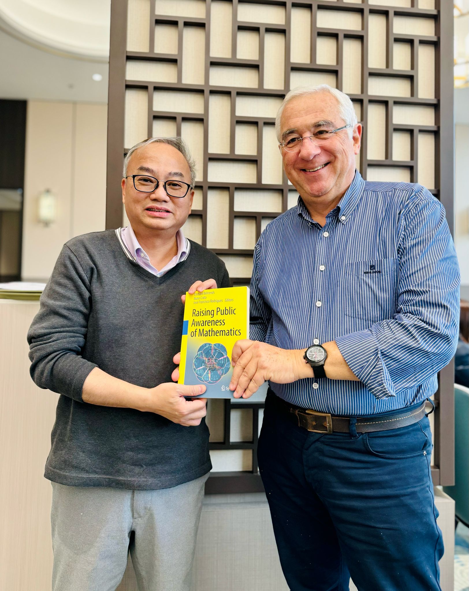 葡萄牙里斯本大學數學教授Prof. José F. Rodrigues訪科學館 - 澳門科學館 CENTRO DE CIENCIA DE ...